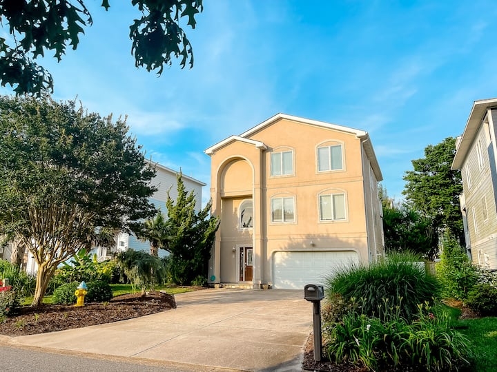 Sea La Vie Retreat – 3 Min Walk To The Beach - Virginia Beach, VA