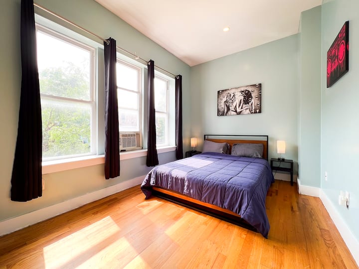 It's A Fine Day In Bed-stuy! - New York City, NY