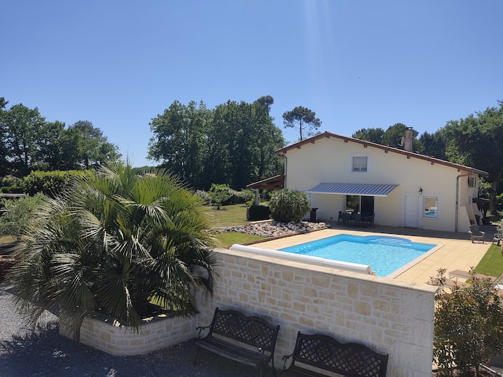 Villa Dans Quartier Calme  4 * - Biganos