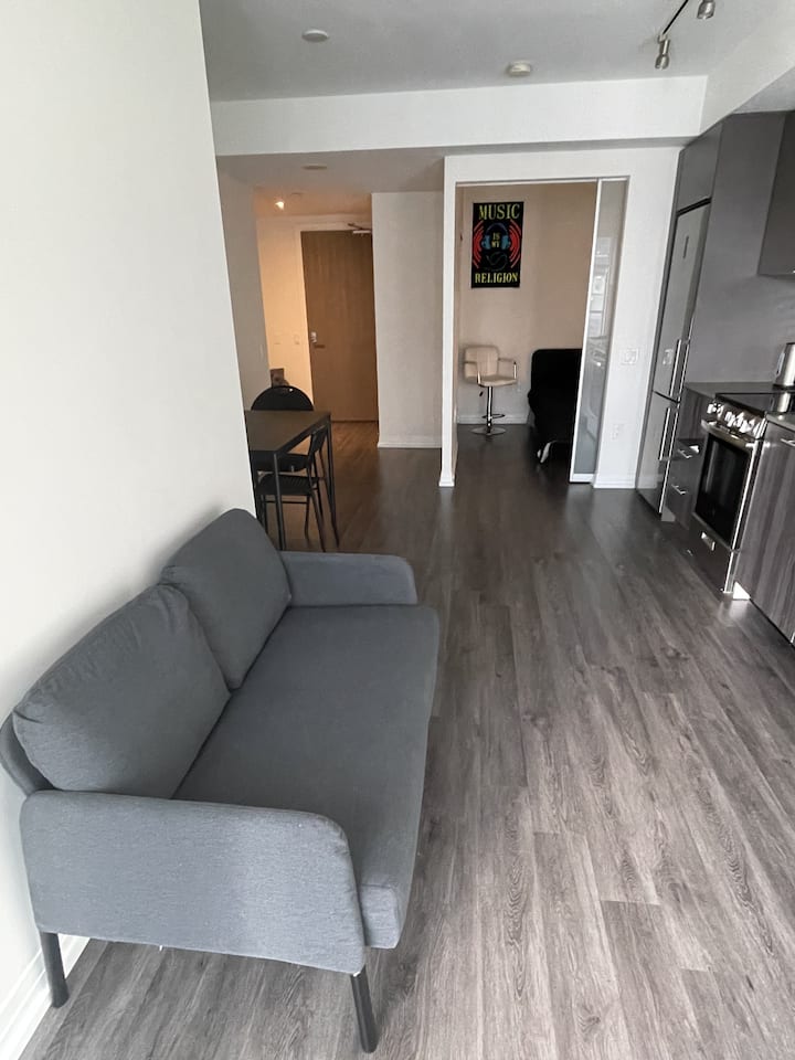 Cozy Room In A 2 Bedrooms Condo - Toronto