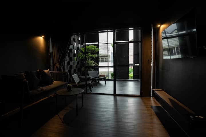 Nin • Spirit Private Room With Balcony - Chiang Mai