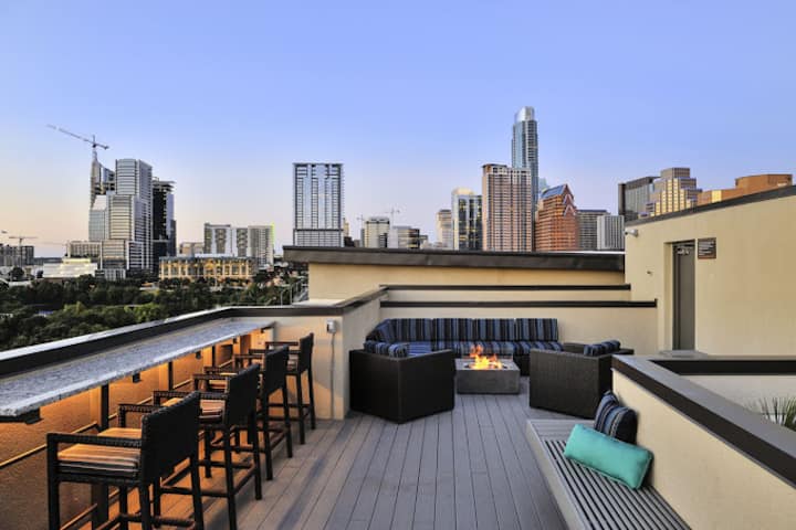 1 Bed 1 Bath I  Downtown Atx | Pool Access - Allandale - Austin
