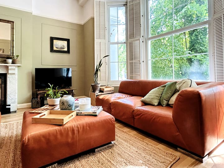 Kensington Grand Suite Escape - 풀럼