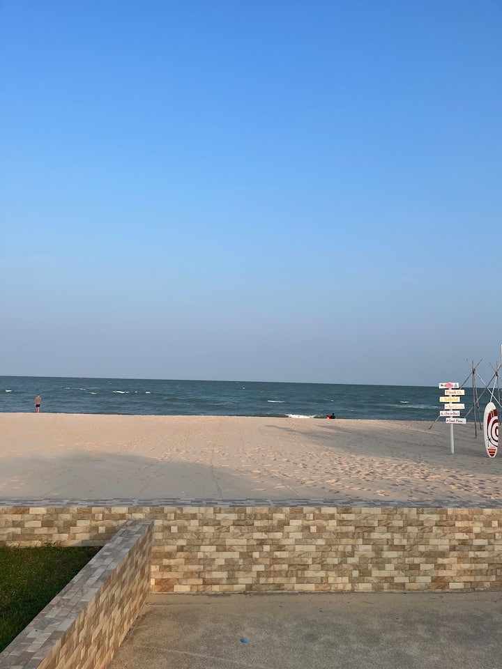 Private Beach Access Condo | Pet Friendly @Huahin - Khao Yai