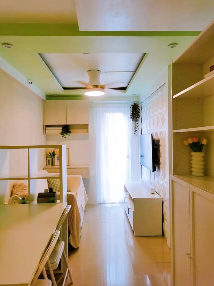 Onepietro @ Arezzo Place (No Car Parking) - Angono