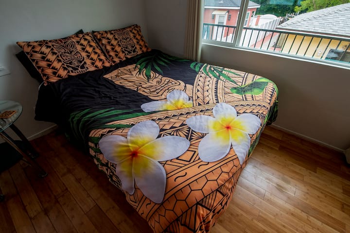 The Tiki Hut Studio - Burbank, CA