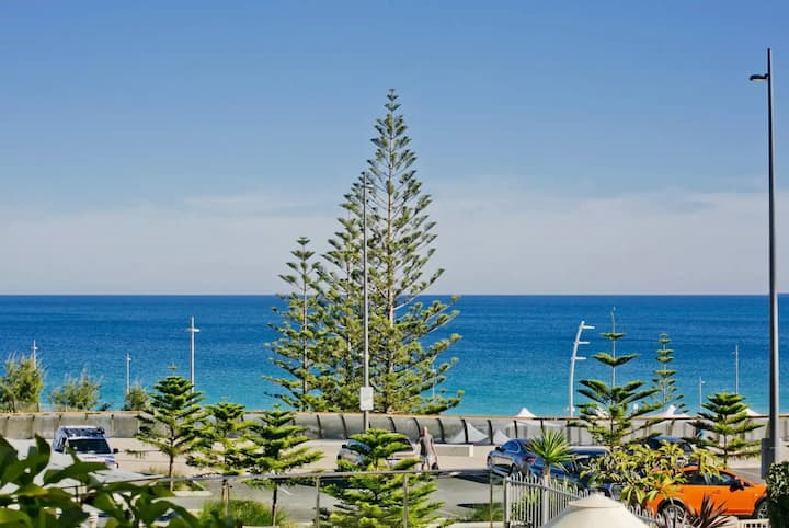 Beachside Getaway  | 50m To Beach On Esplanade - Perth