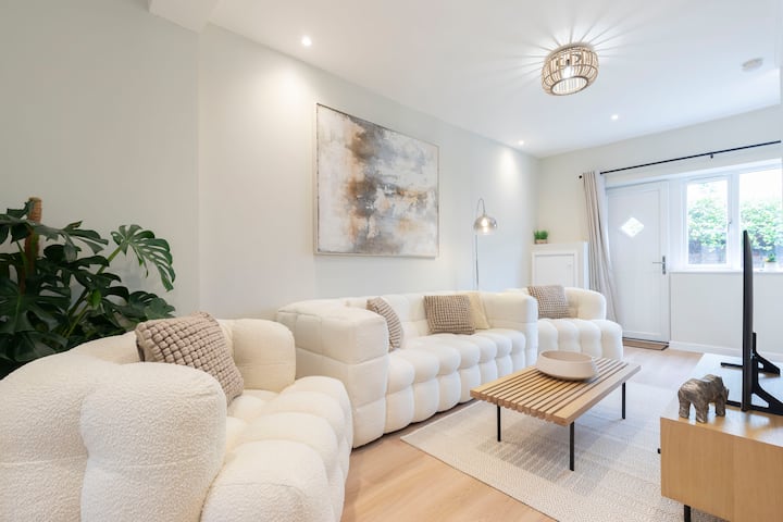Prestige-maison-salle De Bain Privée-vue Sur Rue - Cheltenham