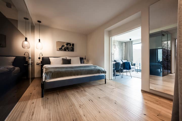 Myspring Panoramic Suite 3 - Lana