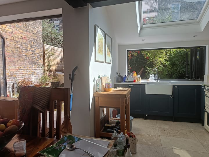 Large Double Room With Ensuite  . Beautiful House. - Broadstairs