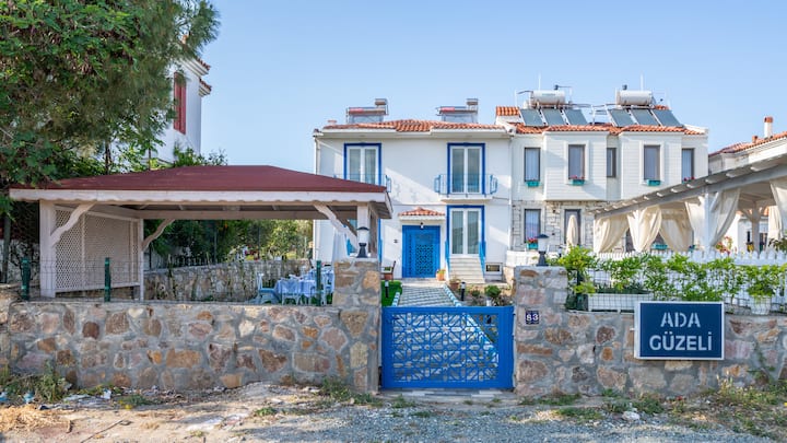 ÖZel Ada Güzeli 2 - Bozcaada