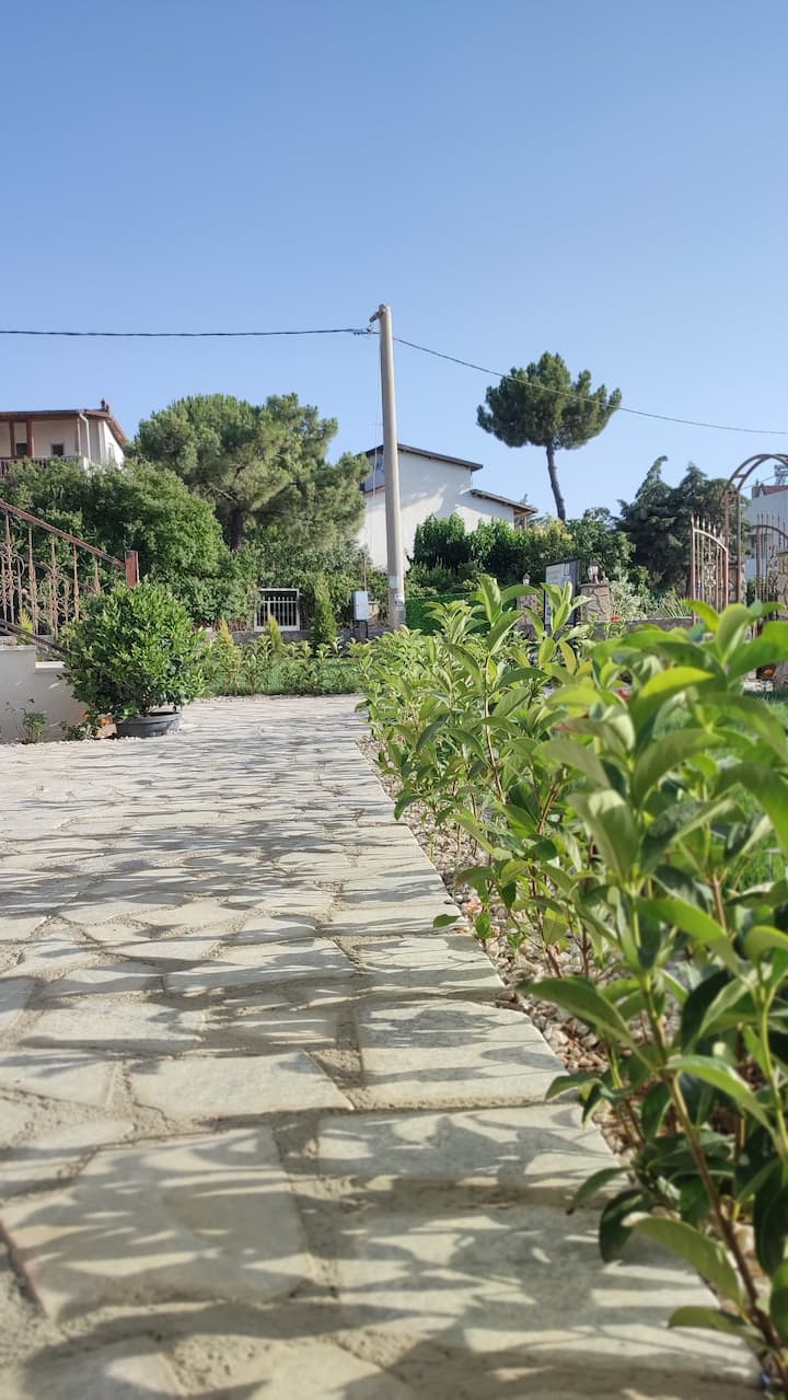 Family Room, Garden View (With Breakfast) - Ezine