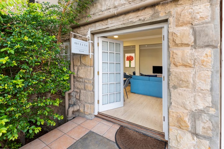 Queens Residence At Queen's Hotel By Bon Hotels - Oudtshoorn