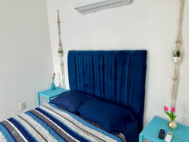 Habitación En Zona Dorada A Pasos De La Playa D - Mazatlán