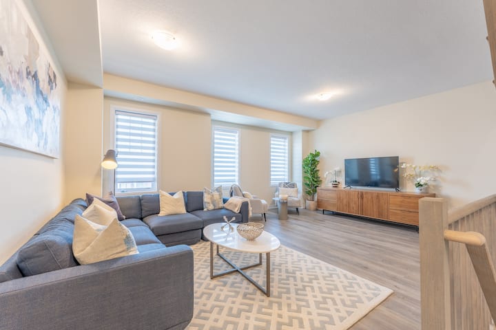 Luxurious 3 Bedroom In  Hamilton - Hamilton