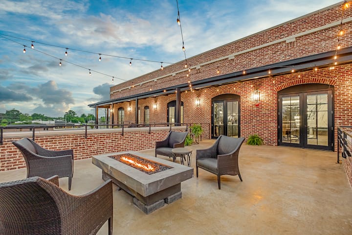 The Founders Suite @ The Flying Fifty - Cullman, AL