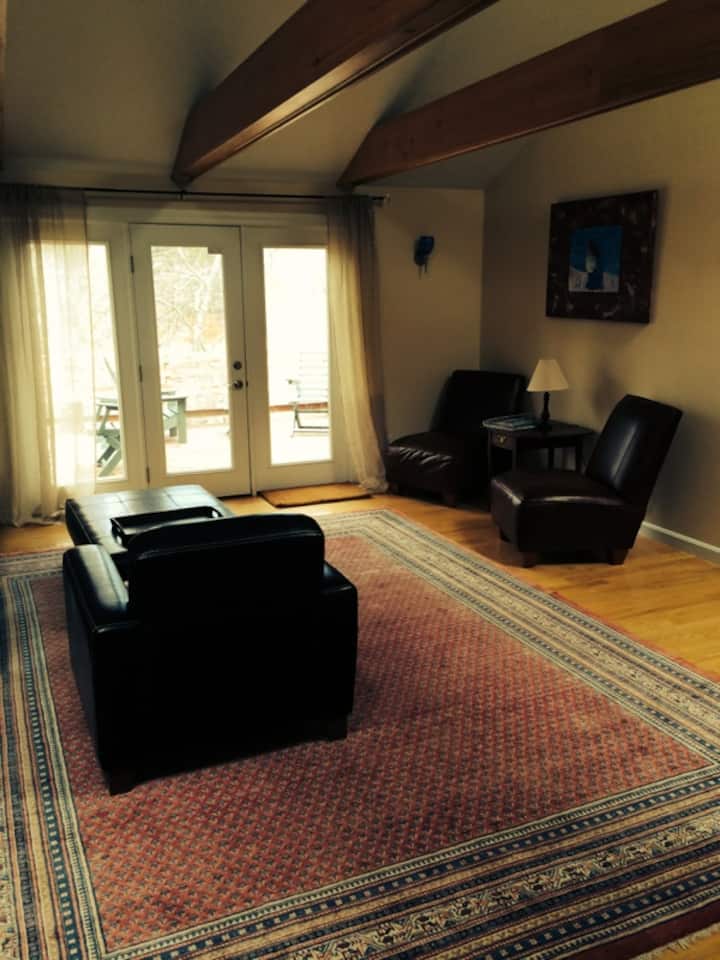 4br Vacation Home On Private Cranberry Bog. 10 Minutes To Beaches & Shopping - Falmouth, MA