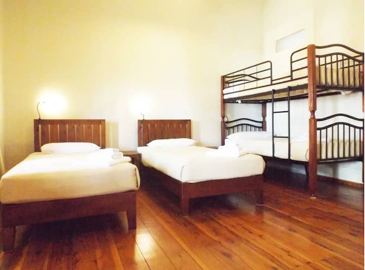 Eddy's Of Canowindra 7 Natural Room First Floor - Canowindra