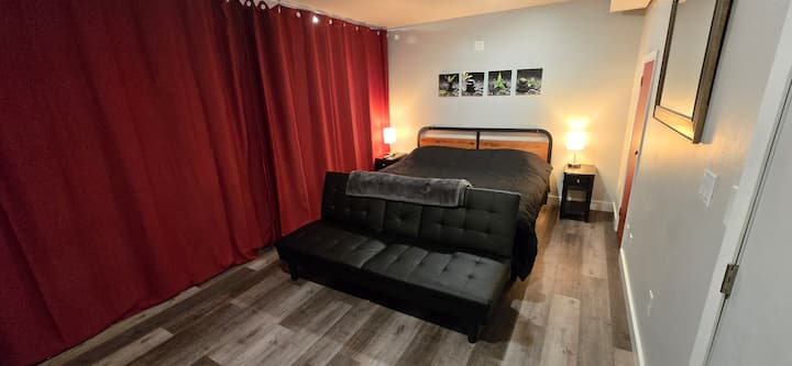 The Woodshop Master Suite - Walla Walla, WA