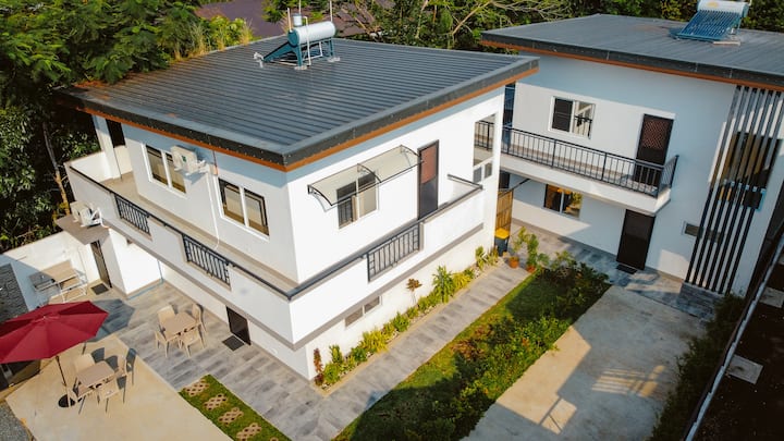 Tagaytay Twin Residences  /Plunge Pool (J&j Place) - Tagaytay