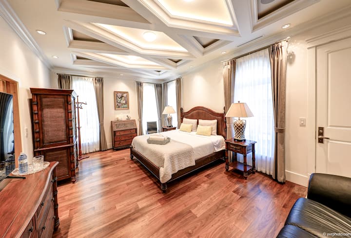 Luxury Private Room + Ensuite Near Steveston & Yvr - Ladner