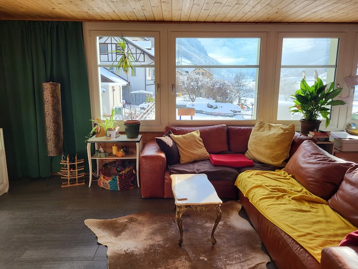 Auszeit Und Ferien In Matt - Elm