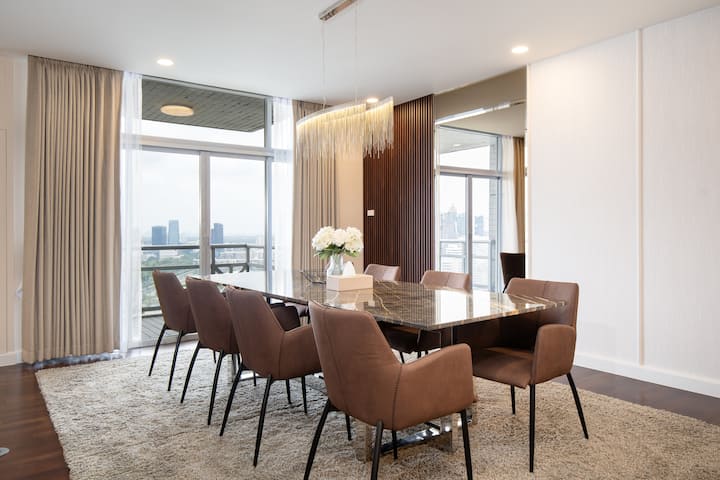 Luxury Condo, 30th Fl, 201 Sq.m., 3 Beds, 3.5 Bath - Bangkok
