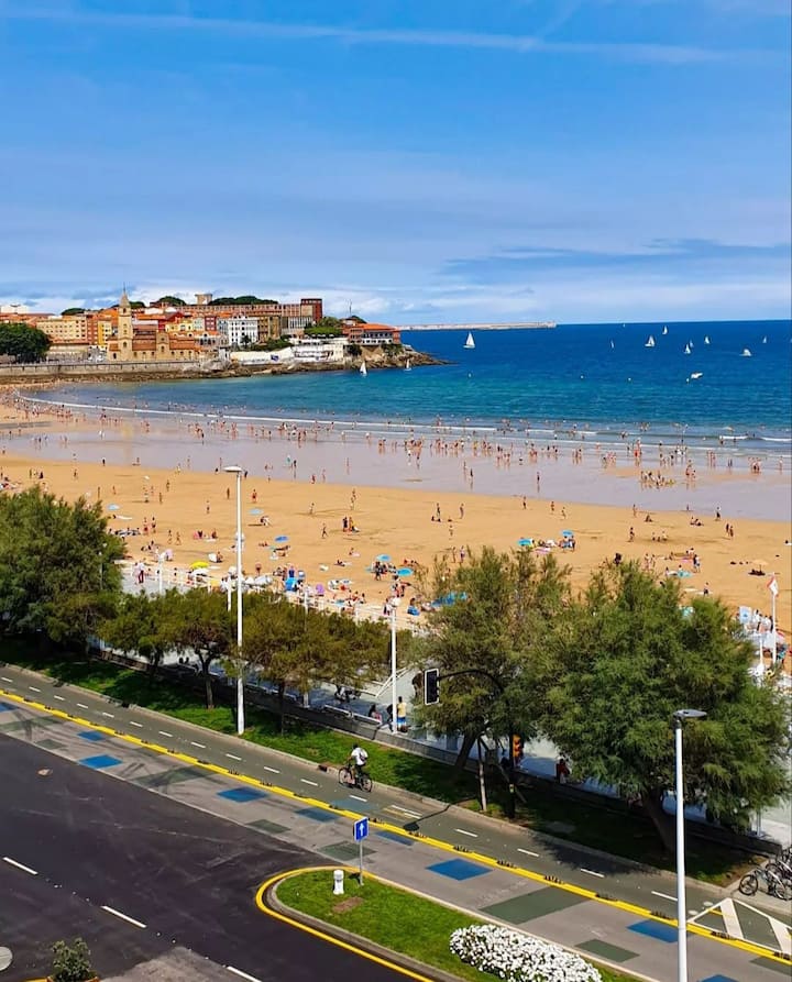 Apartamento En La Playa - Gijón