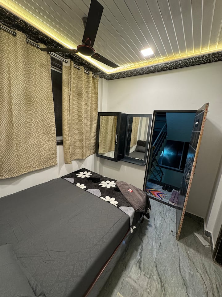 Deluxe Room With Balcony - Shrivardhan