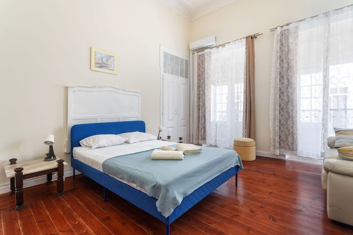 Cecilya Room! @ Downtown Faro - Faro