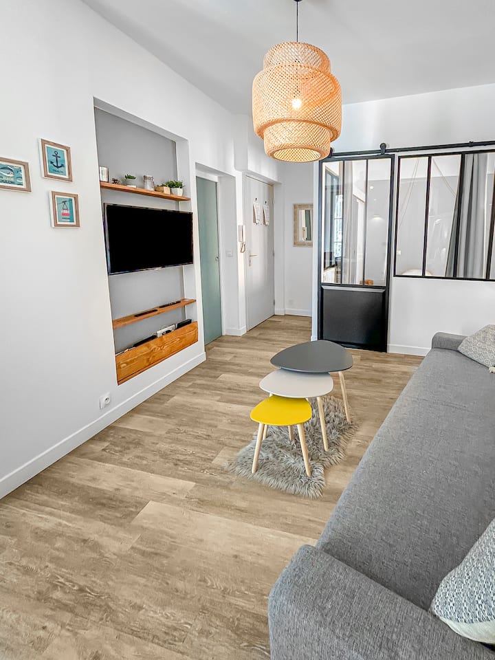 Appartement Marin à Deux Pas Du Port - Ibis budget Toulon centre