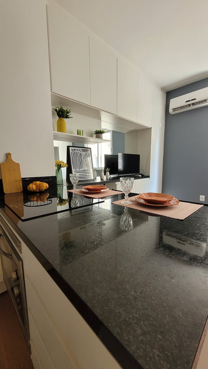 Prático E Belo Loft Centro |Ac+wifi 300+garagem - Porto Alegre