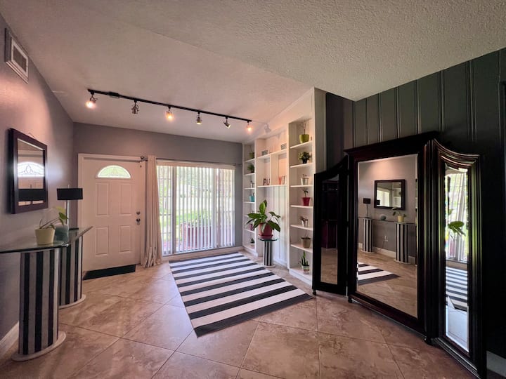 Roomy 3br/2ba • Long-stay Ready • 2 Miles Downtown - Winter Park, FL