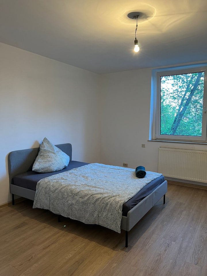 Spacious Flat With 3 Bedooms For 5-8 Employees - Zeitz