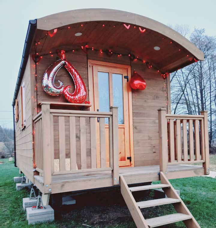 La Roulotte Du Fourchon - Insolite  Jacuzzi  Sauna - Haute-Saône