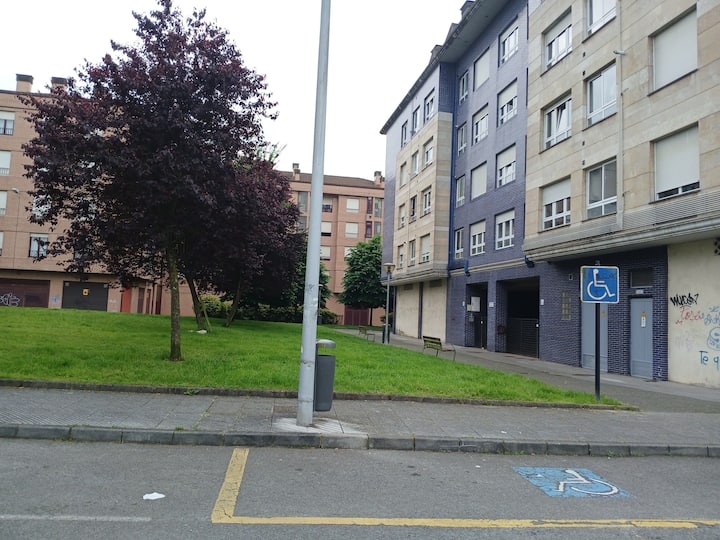 Piso Lugones.garaje Privado Y Wifi - Oviedo
