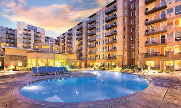 Sensational, One Bedroom Beachfront - Seaside, OR