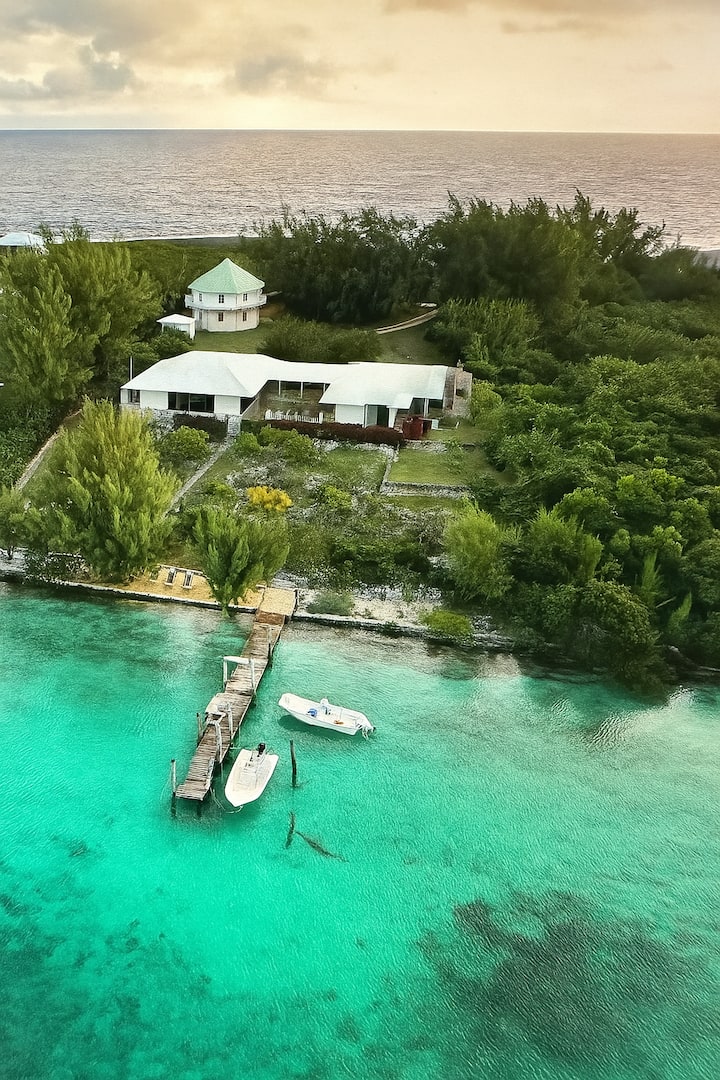 Baycienda, Private Whale Point Estate – Sleeps 8 - The Bahamas
