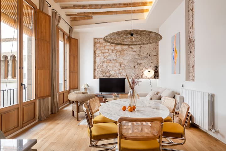 Elegant Born Oasis - Barcelona