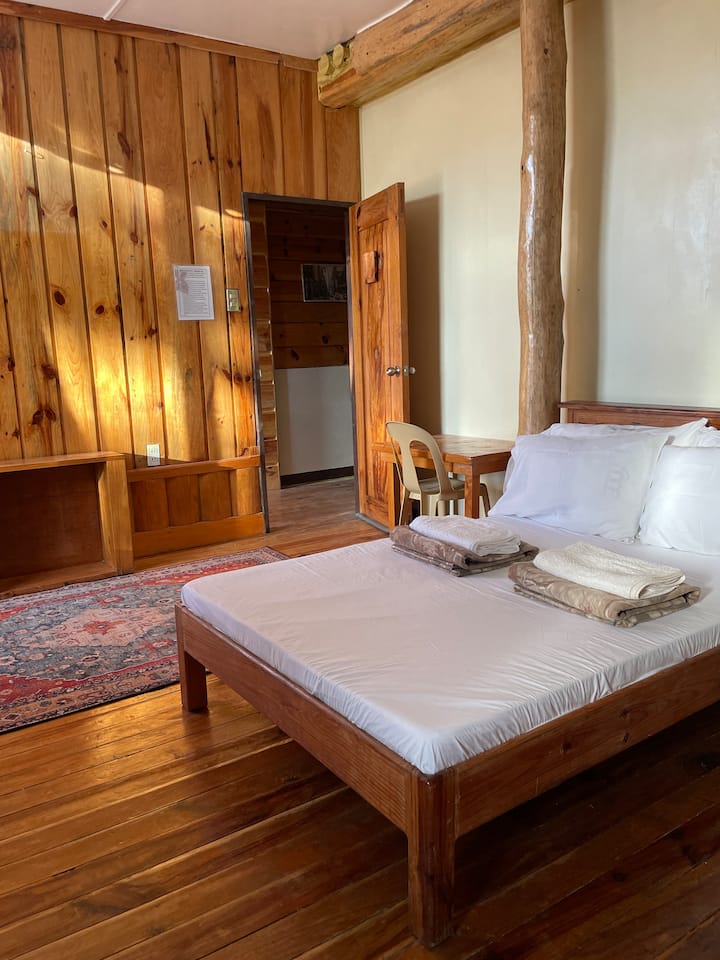 Private Room In Aniduwan Lodge Sagada - Sagada