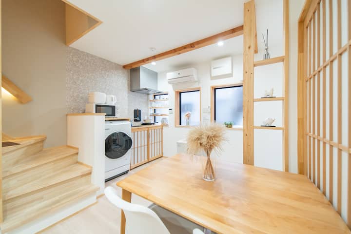 夏様・丹波口　駅近く、モダン京町屋、丸まる貸し切り、Jr丹波口5分、梅小路公園駅6分 - Kyoto