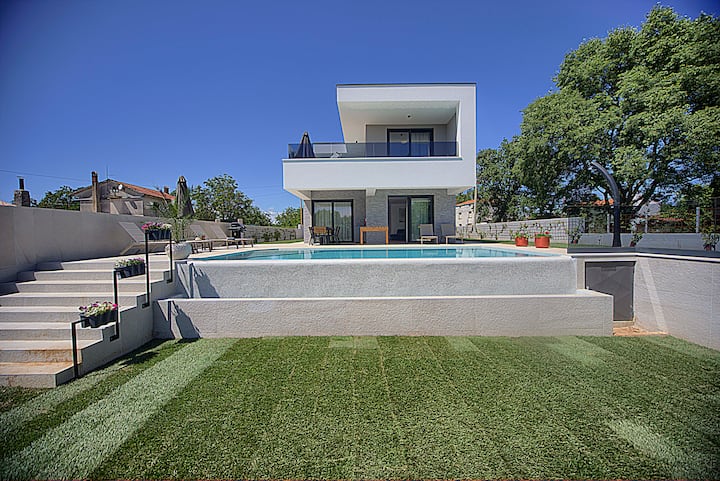 Villa Gorica With Pool, Whirpool - Rakalj