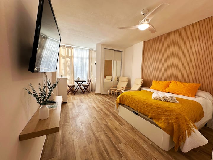Precioso Apartamento Céntrico, Piscina, Playa 900m - Municipality of Torremolinos