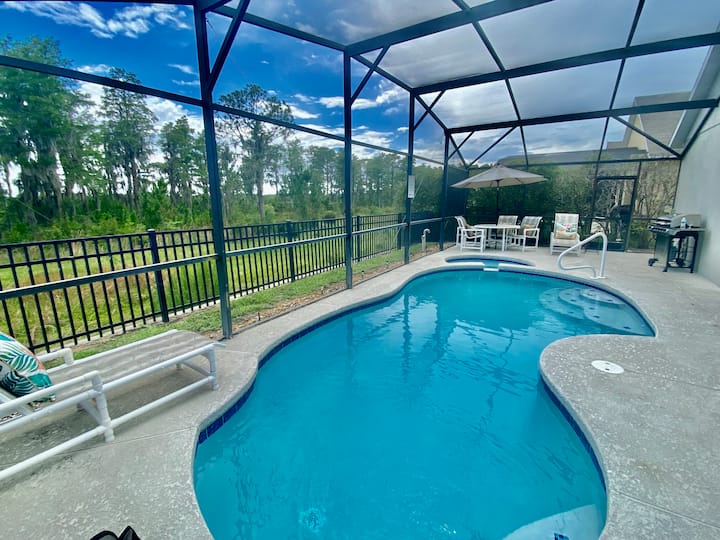 Acres View 5bed/4bath Near Disney. Own Pool & Spa! - Davenport, FL