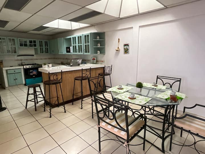Central Safe Family-friendly Stay Entire House - Managua