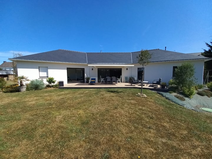 Maison Familiale Avec Grand Jardin, Max 8 Pers. - Damgan