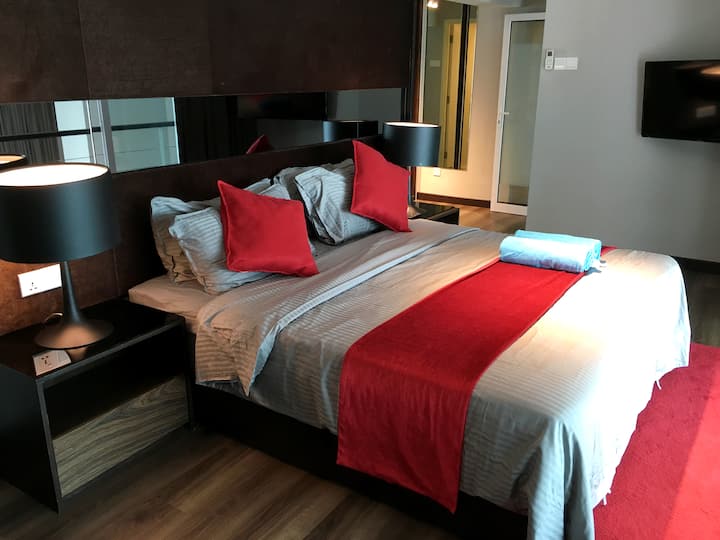 Full Seaview Duplex Ac & Pool - Penang