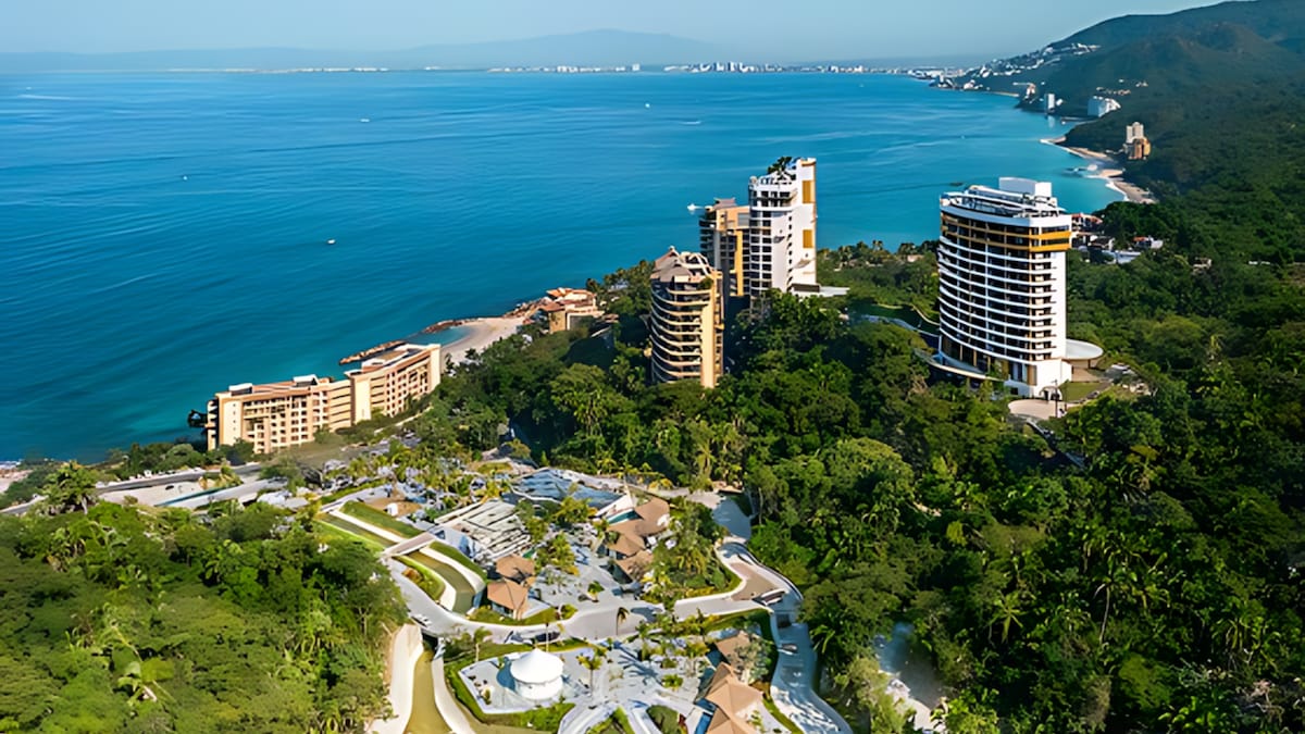 VIP Access: Master Suite/Ocean Terrace/Adult-only - Hotels for Rent in ...