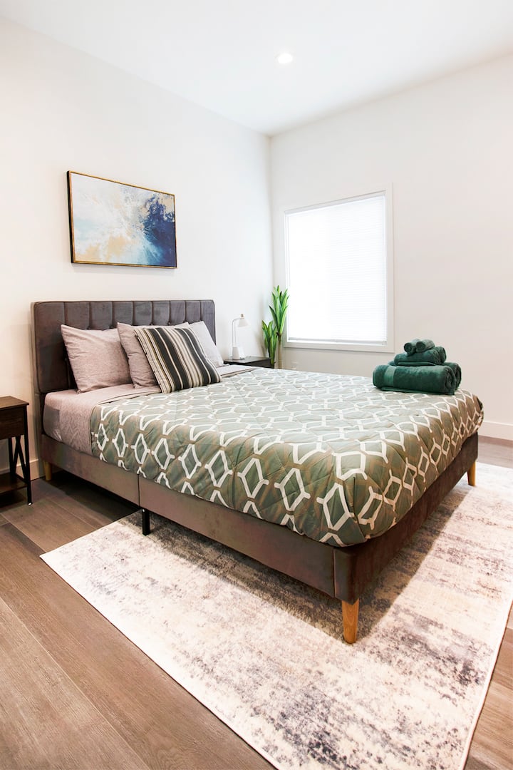 Trendy Private Room Near Koreatown & Wilshire - West Hollywood