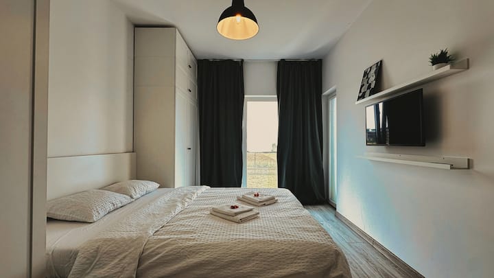 Neo Patru | One Bedroom (Free Parking) - 티미쇼아라